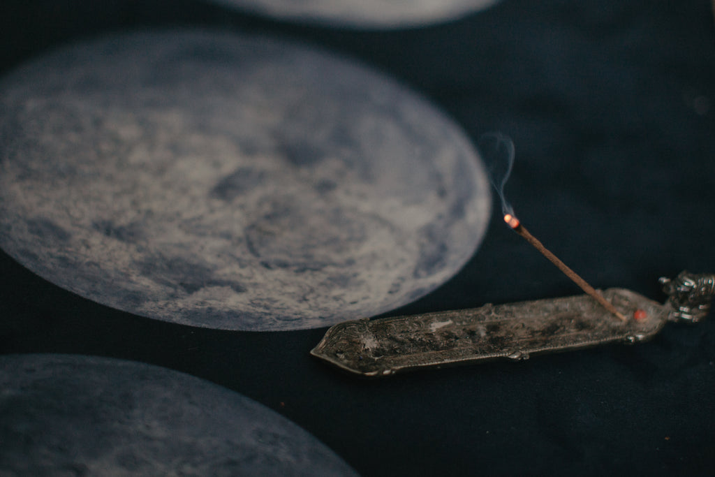 Flower Power: Jasmine Incense Sticks & Their Benefits | Hem